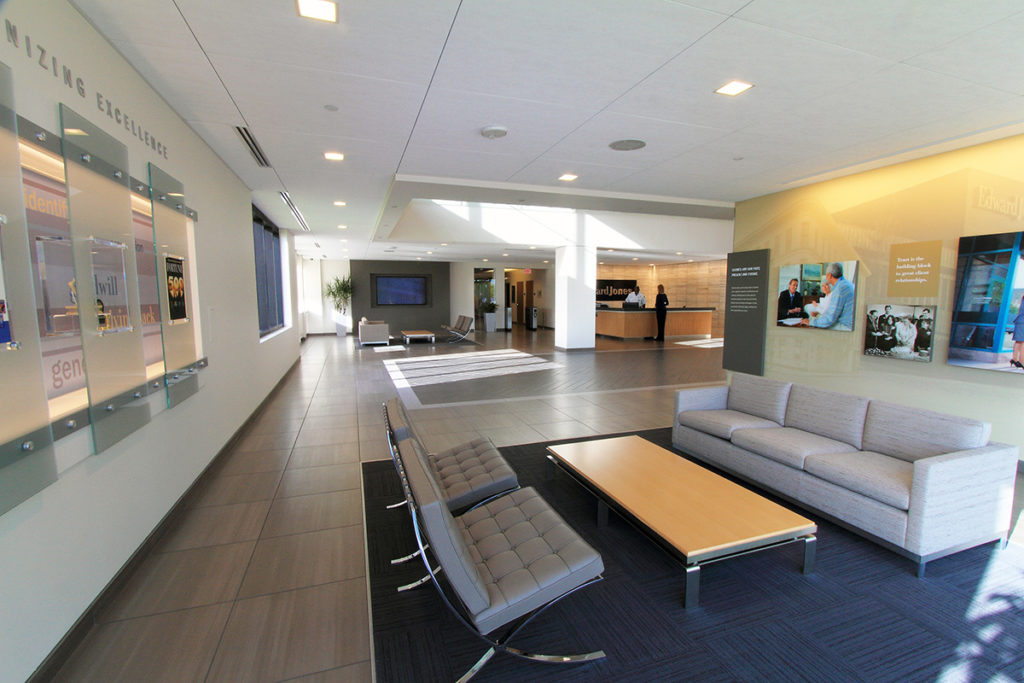 201 Progress Parkway and Parking Garage - Christner Architects